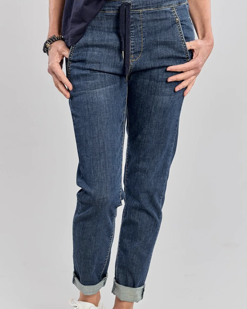 Effortless Casual Style: Fashionable and Comfortable Looks for Women ...